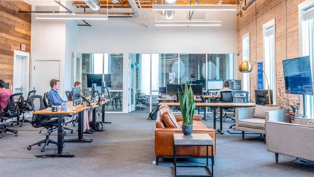 9 Ways to Improve Employee Workspace Environment